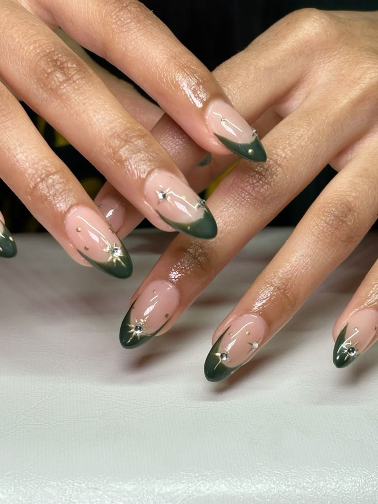 Trending Autumn Nails of 2025